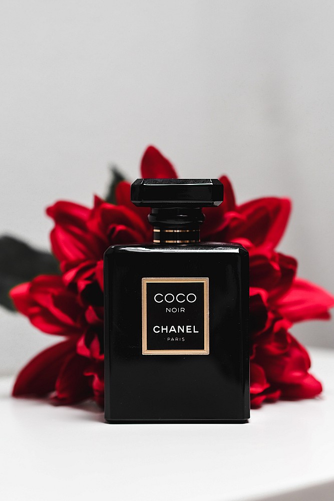 Unveiling the Majesty of the Queen of Fragrances